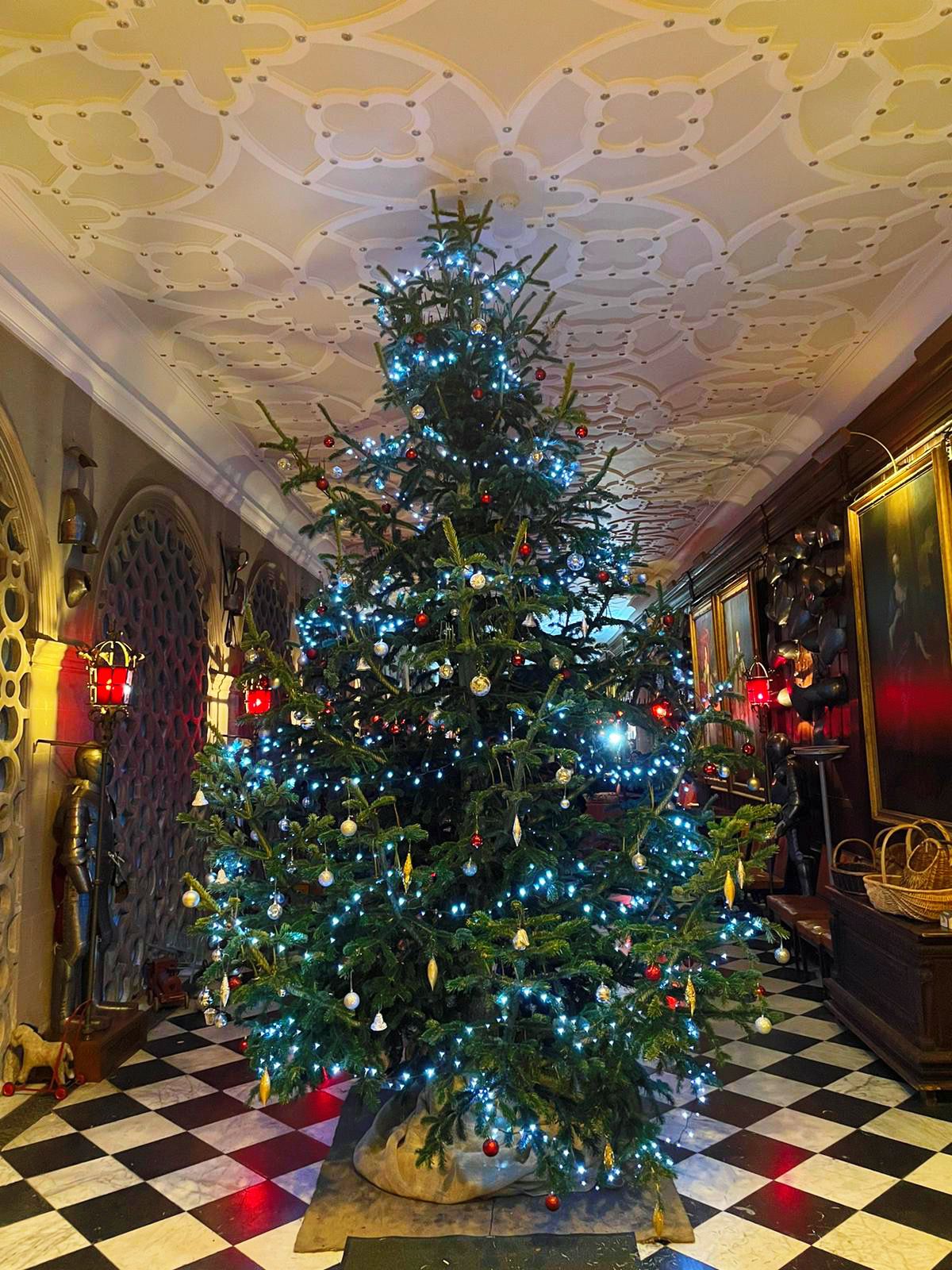 Wishing You All A Very Merry Christmas - Hatfield Park